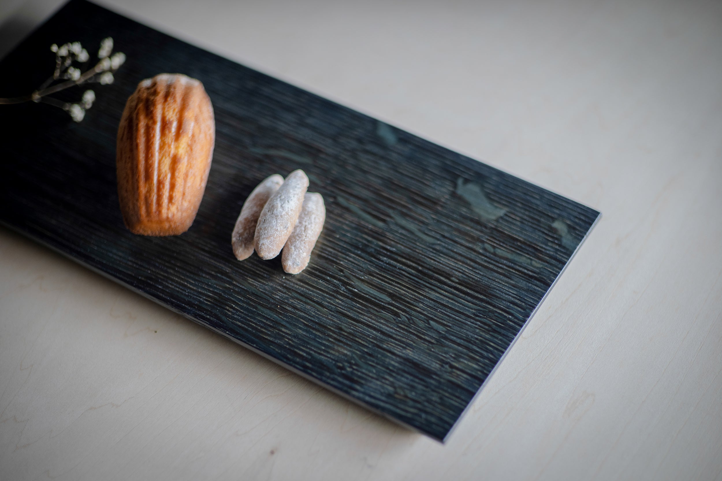 TSUKI-JIRI WOOD PLATE Flat Type Indigo Dye | MORI KOUGEI - Beautiful ...